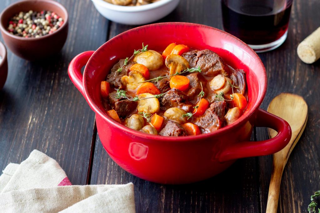 ≡ Goulash (Goulasch, goulache, goulach) : Recette Originale Hongroise